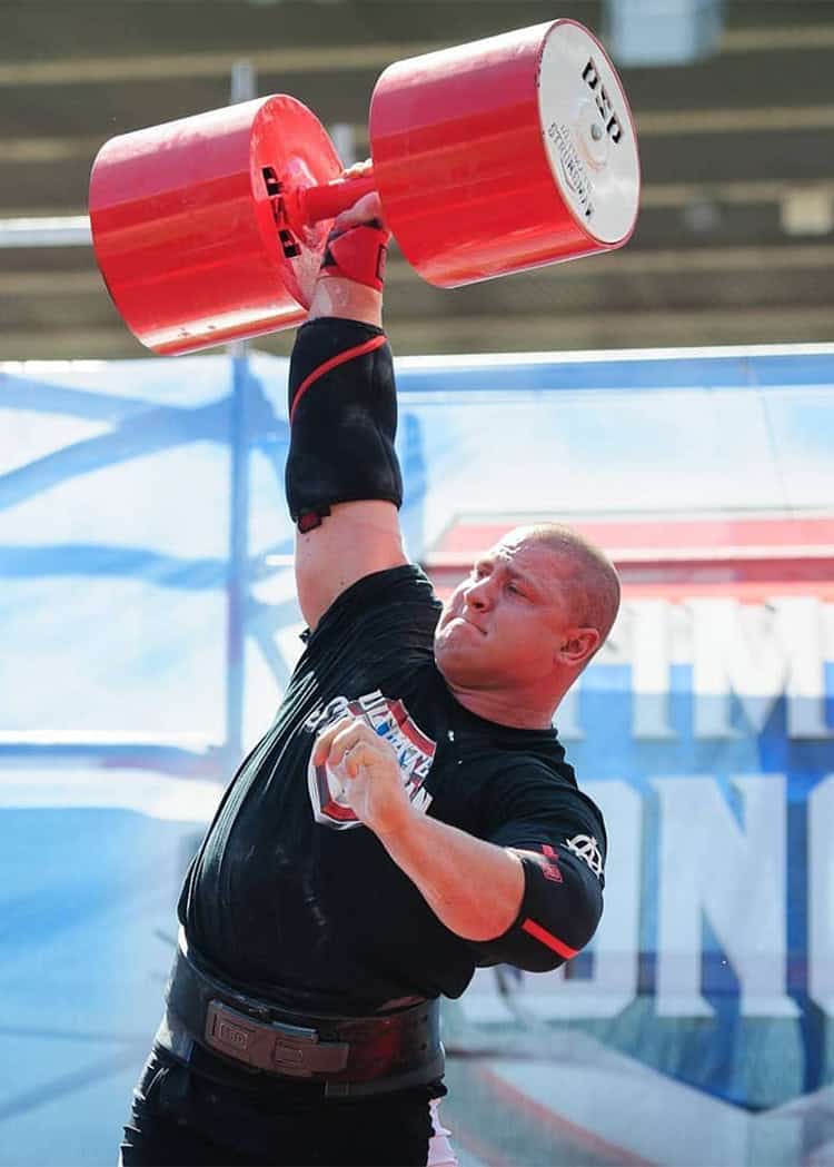 Strongman Vs Bodybuilding: 5 Key Differences